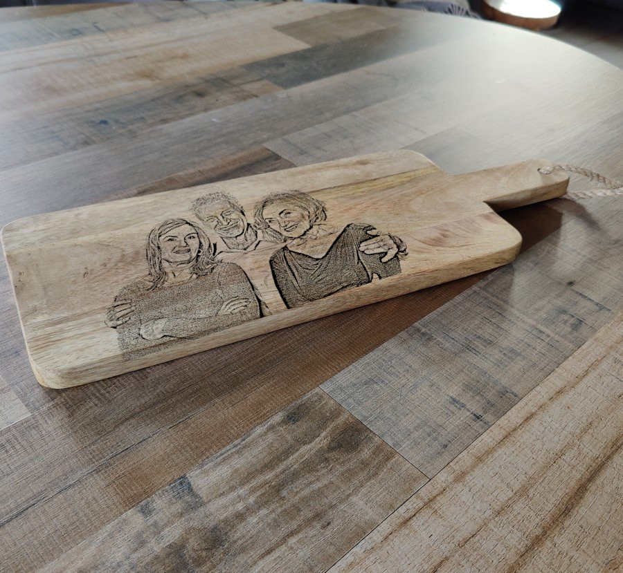 Borrelplank gegraveerd met foto | Udesignit